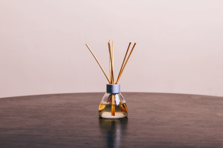 How Do I Diffuse Essential Oils Without Using a Diffuser? | Green ...